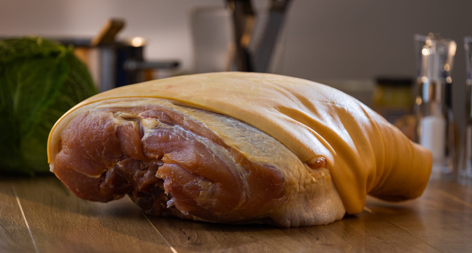 0600 Smoked Bone in Gammon - Divillys Meats